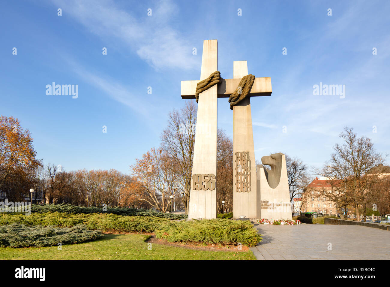 1956 revolution monument hi-res stock photography and images - Alamy