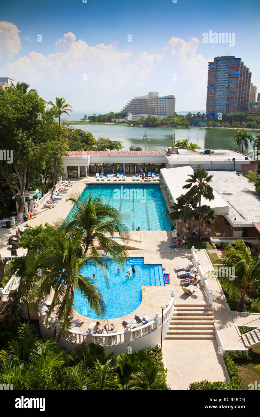 Colombia, Bolivar, Cartagena De Indias, Bocagrande, Hotel swimming pool ...