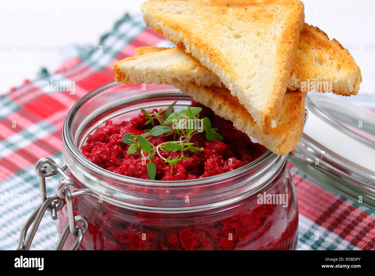 fresh beetroot puree with toast Stock Photo - Alamy