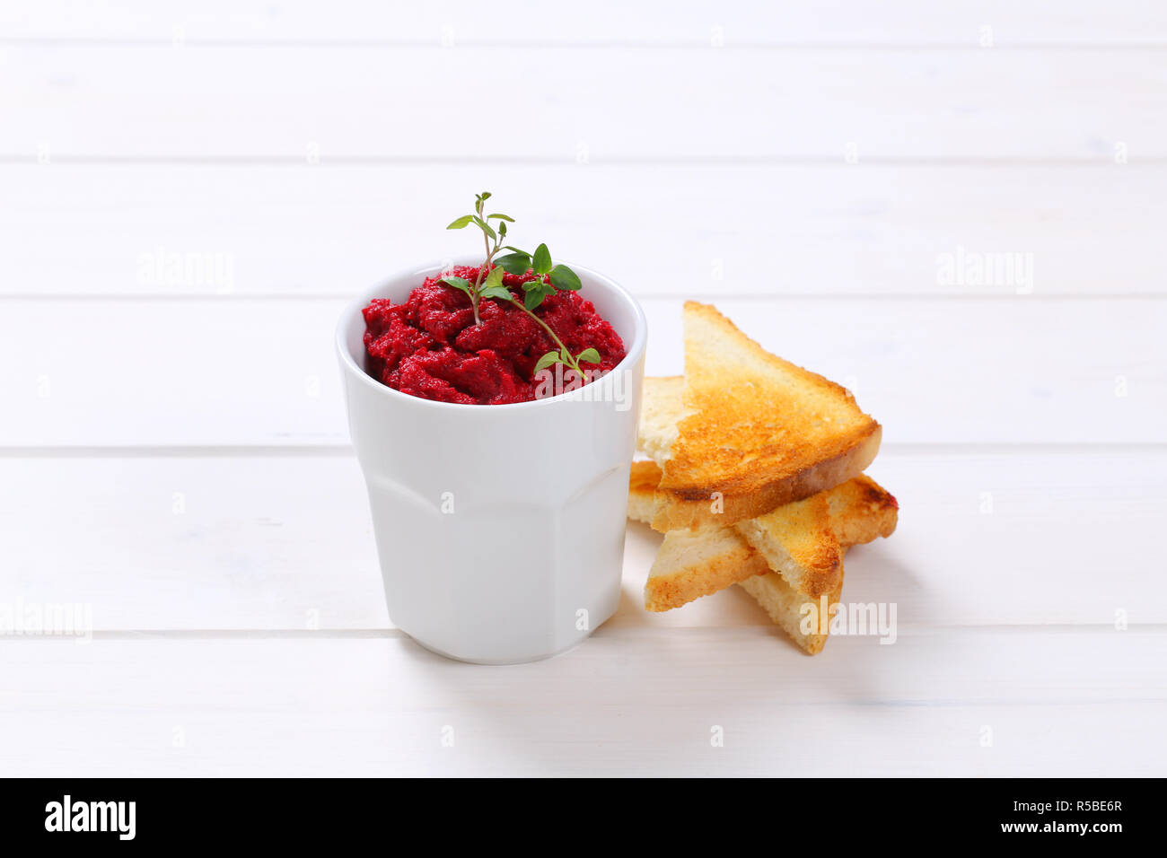 fresh beetroot puree with toast Stock Photo - Alamy