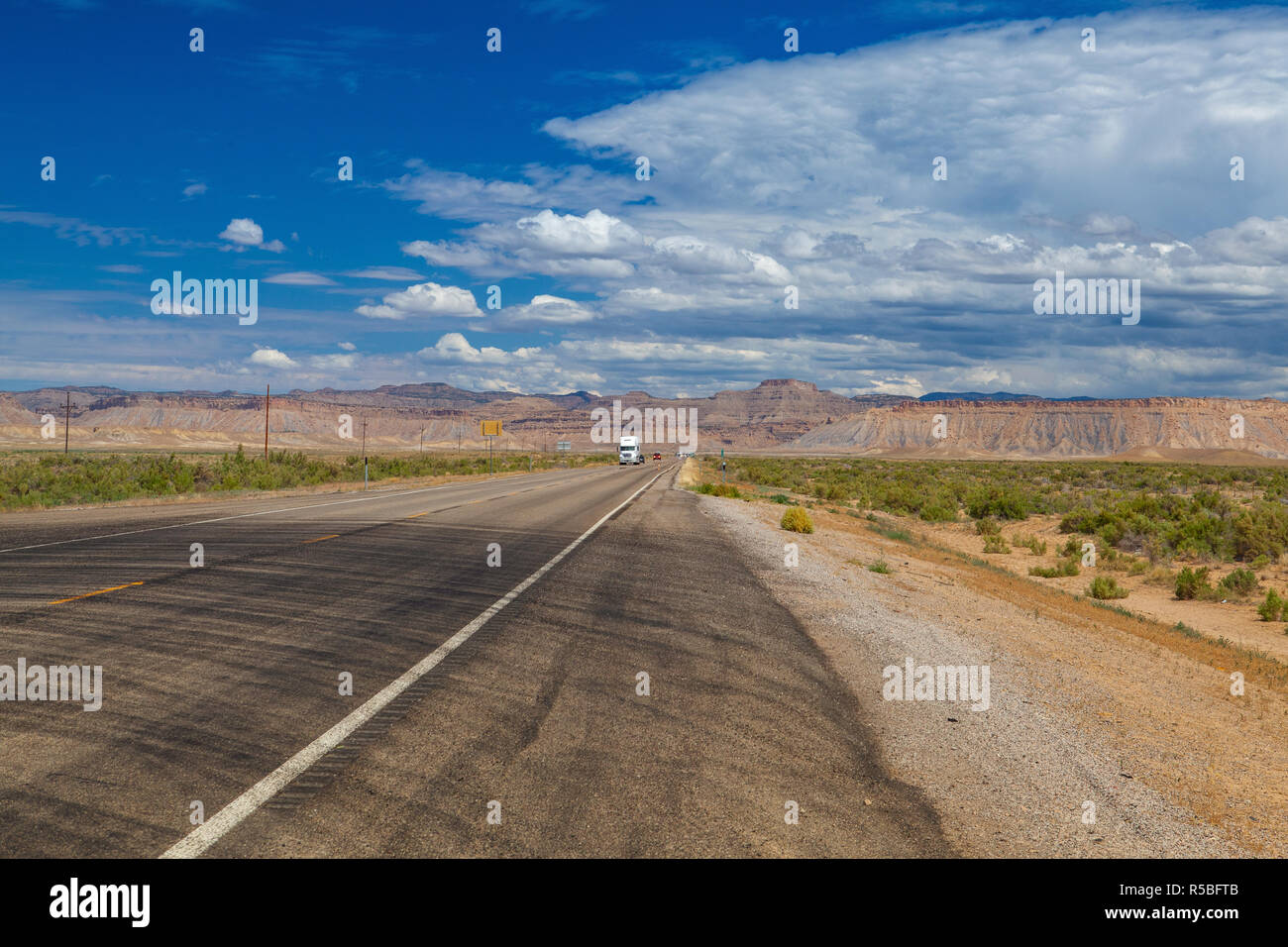 American desert transportation hi-res stock photography and images - Alamy
