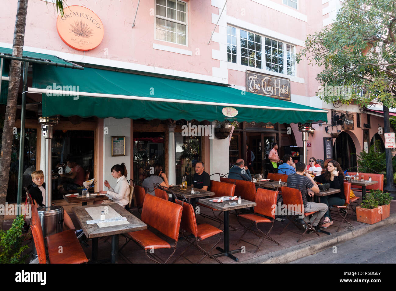 Espanola way miami beach florida hi-res stock photography and images ...