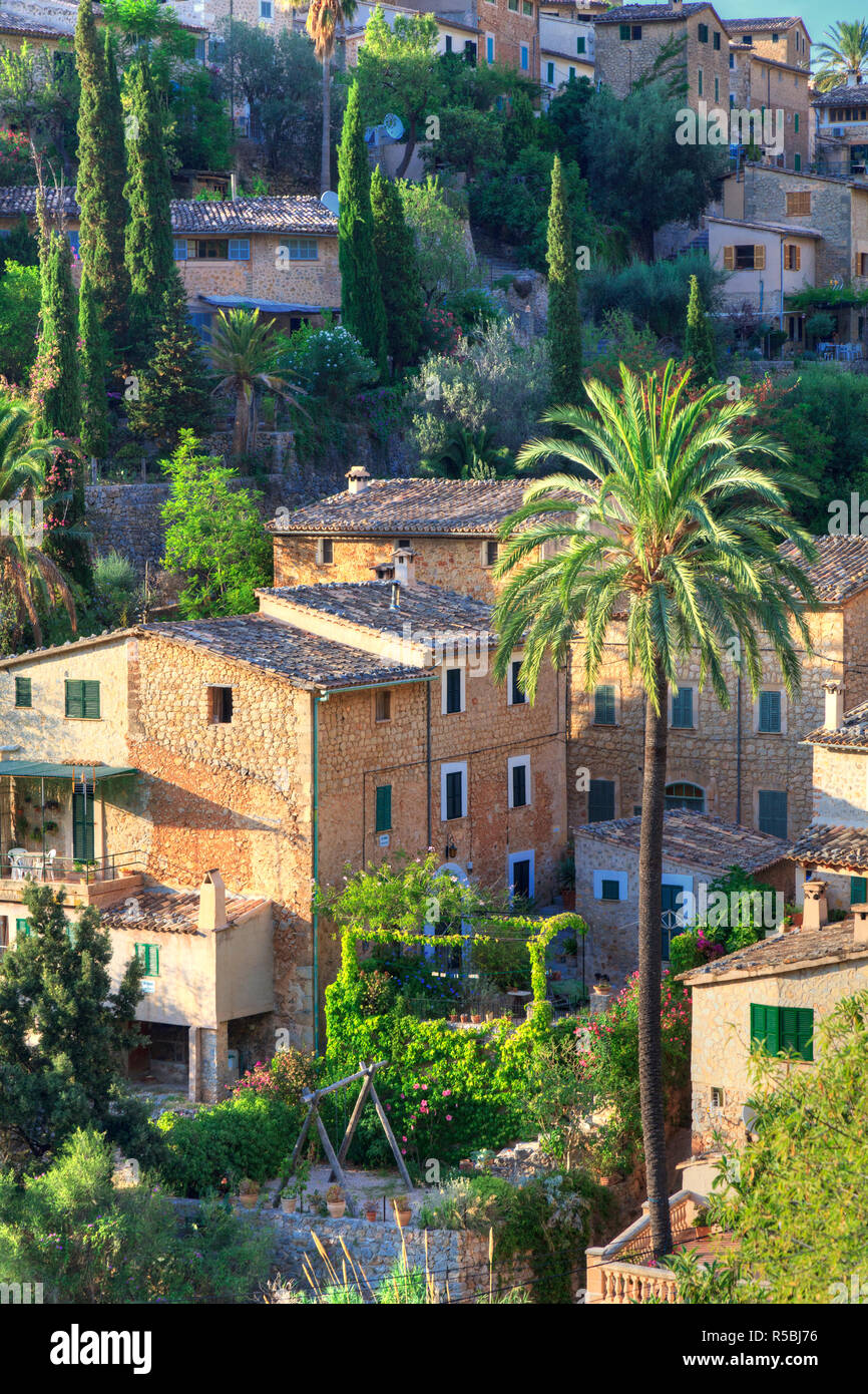 Spain, Balearic Islands, Mallorca, Serra de Tramuntana, Deia Village ...