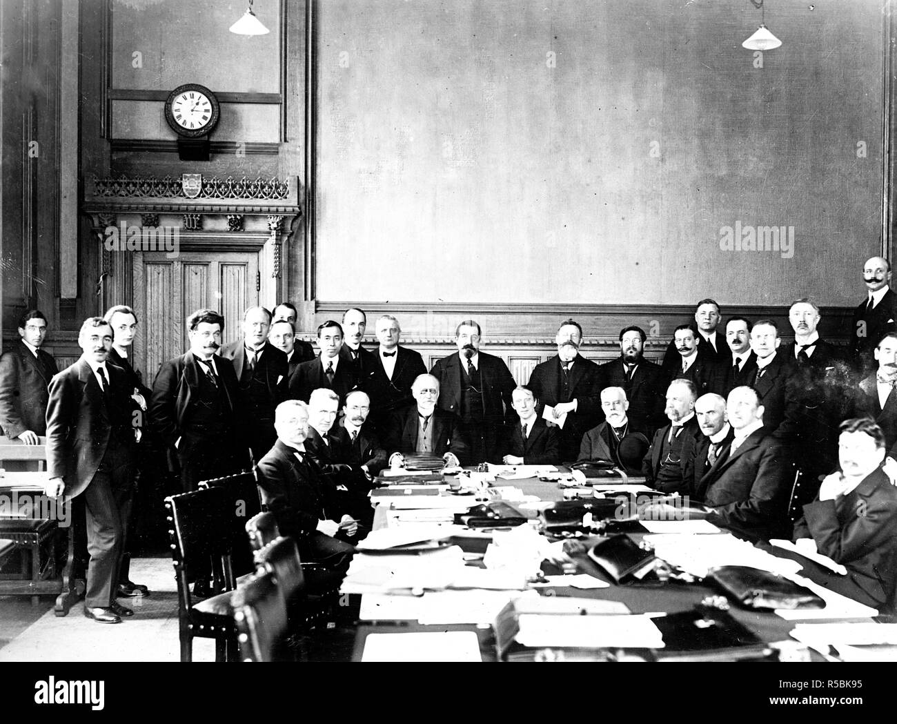 Second International Labor Conference ca. early 1900s Stock Photo - Alamy