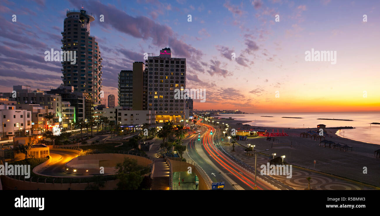 Tel aviv sunset israel hi-res stock photography and images - Alamy