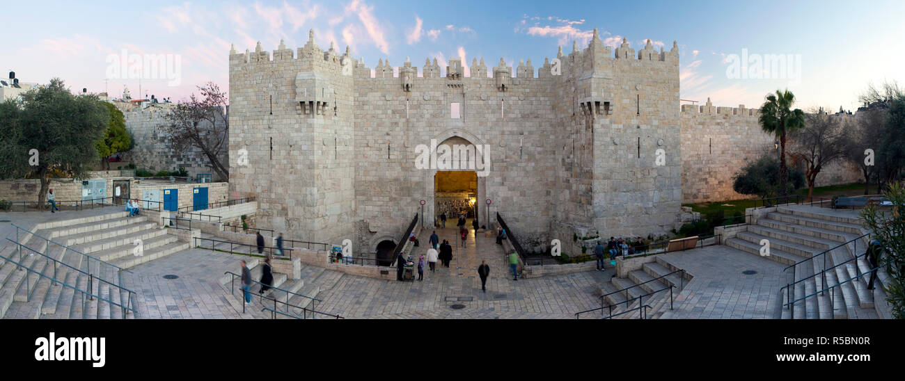 Jerusalem gate hi-res stock photography and images - Alamy
