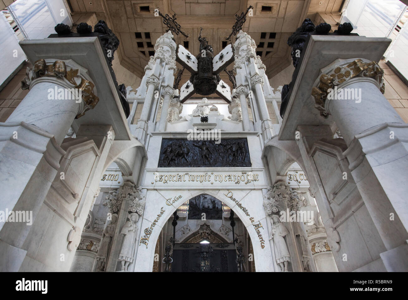 Dominican Republic, Santo Domingo, Faro a Colon, Columbus Lighthouse ...
