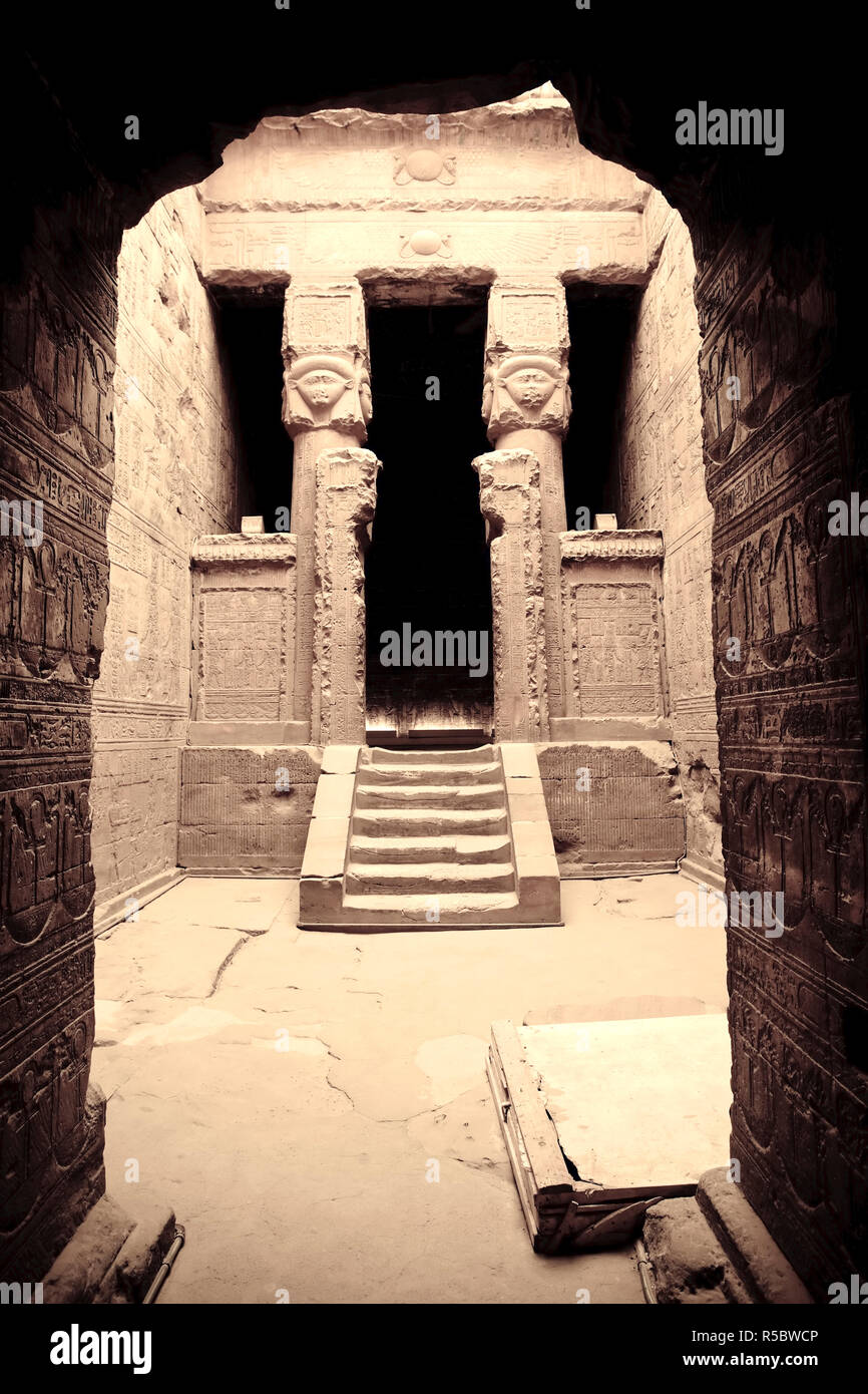Egypt, Luxor, Dendara, Temple of Hathor Stock Photo - Alamy