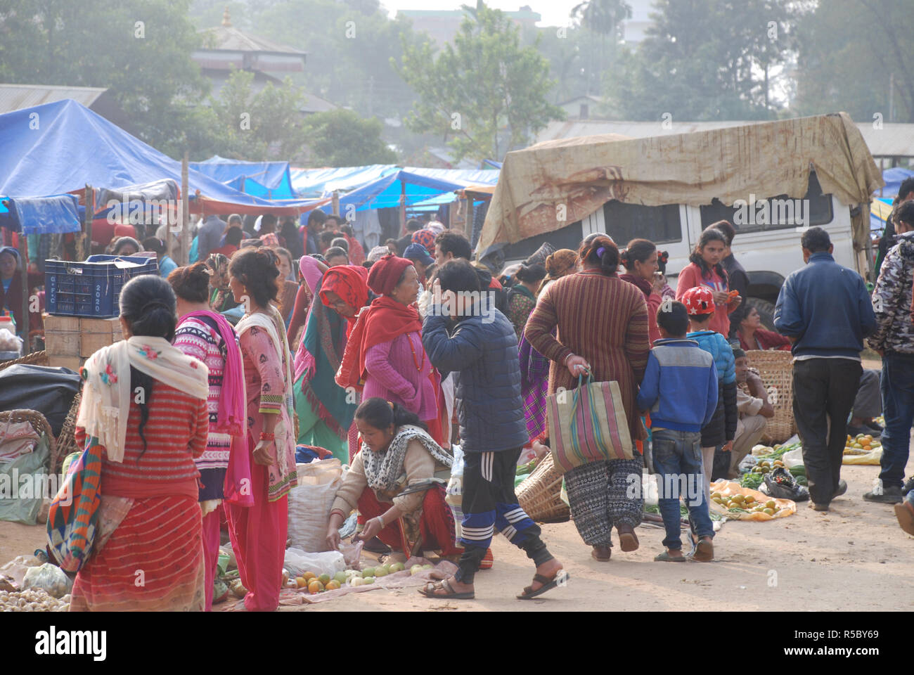 Nepali market hi-res stock photography and images - Alamy