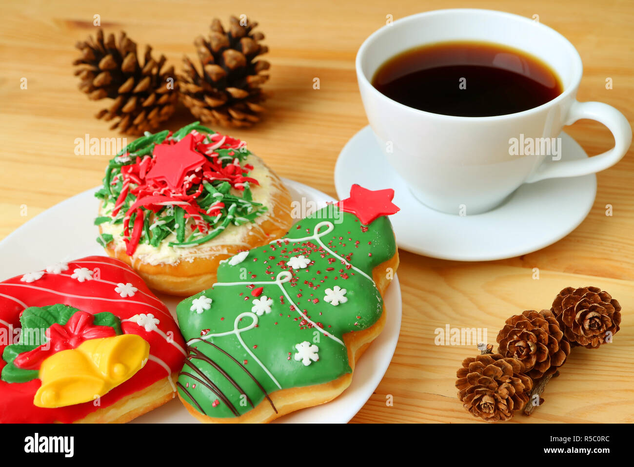 Cone shaped sweets hi-res stock photography and images - Alamy