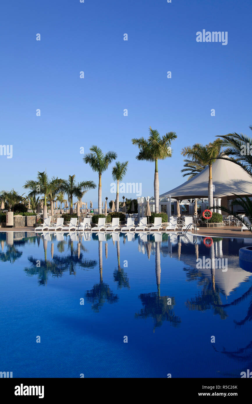 Canary Islands, Gran Canaria, Playa del Ingles, Hotel Riu Palace ...