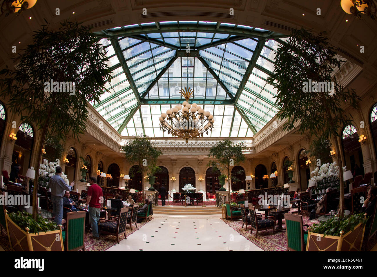 Grand hotel paris hi-res stock photography and images - Alamy