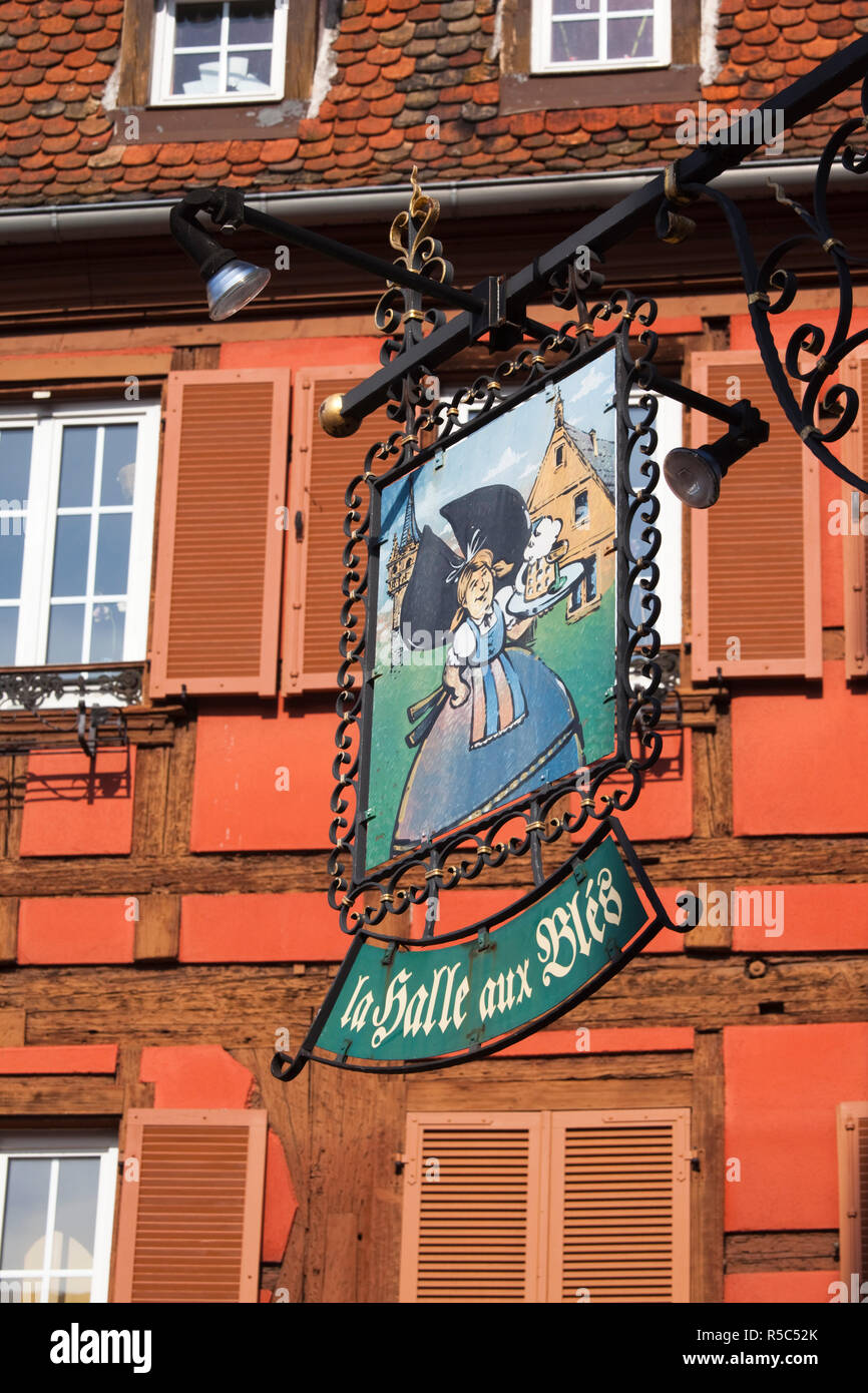France, Bas-Rhin, Alsace Region, Alasatian Wine Route, Obernai, Place ...