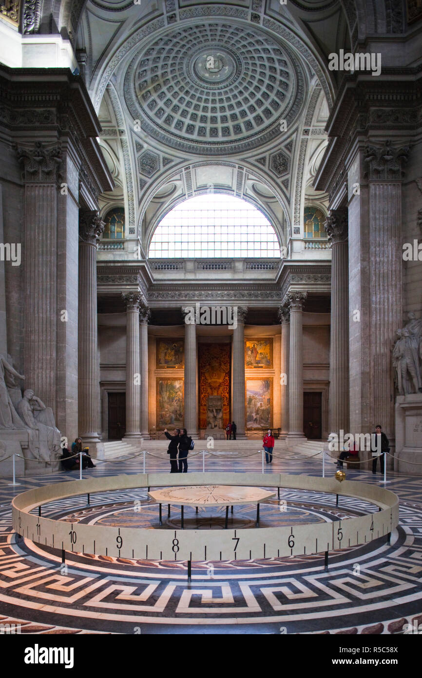 Pantheon paris inside hi-res stock photography and images - Alamy