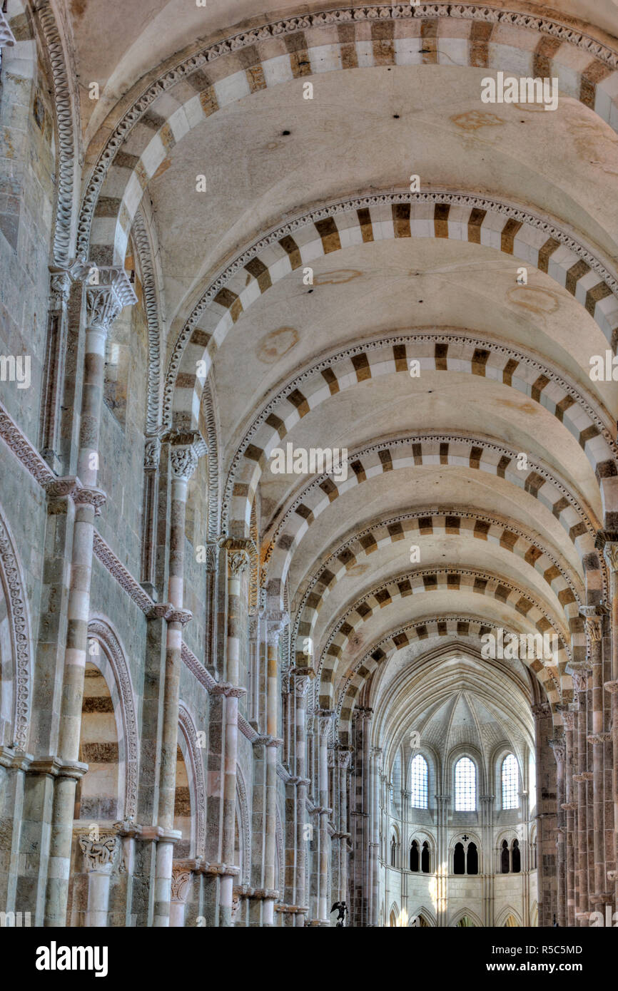 Church Sainte Marie Madeleine (Basilica of St. Magdalene), Vezelay ...