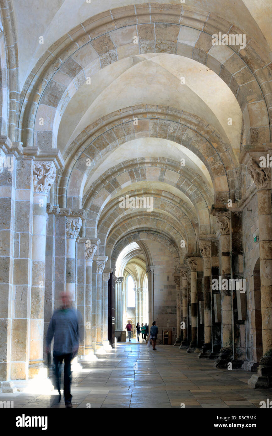 Church Sainte Marie Madeleine (Basilica of St. Magdalene), Vezelay ...