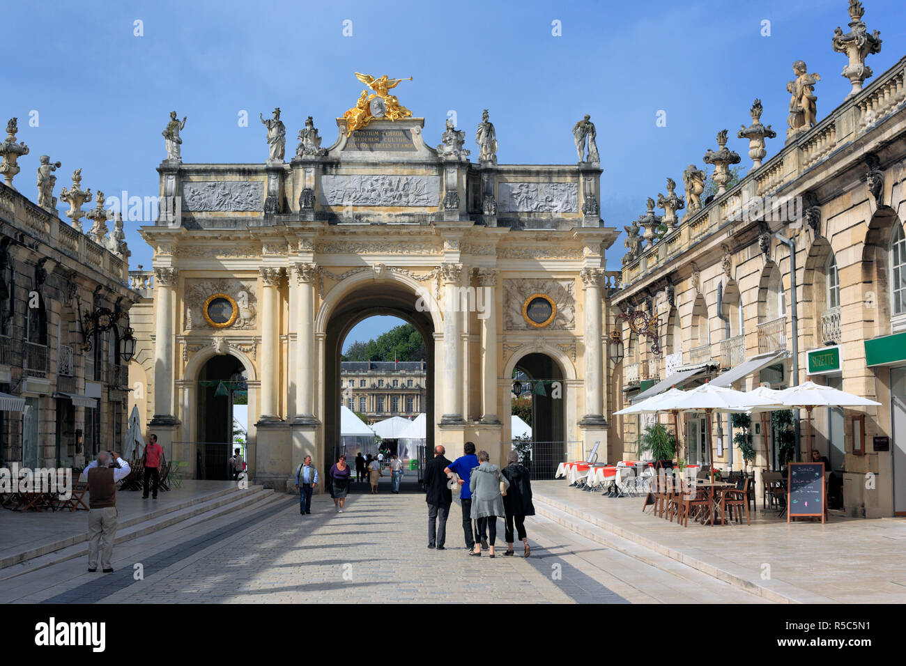 Triumphal arch of the lorraine hi-res stock photography and images - Alamy