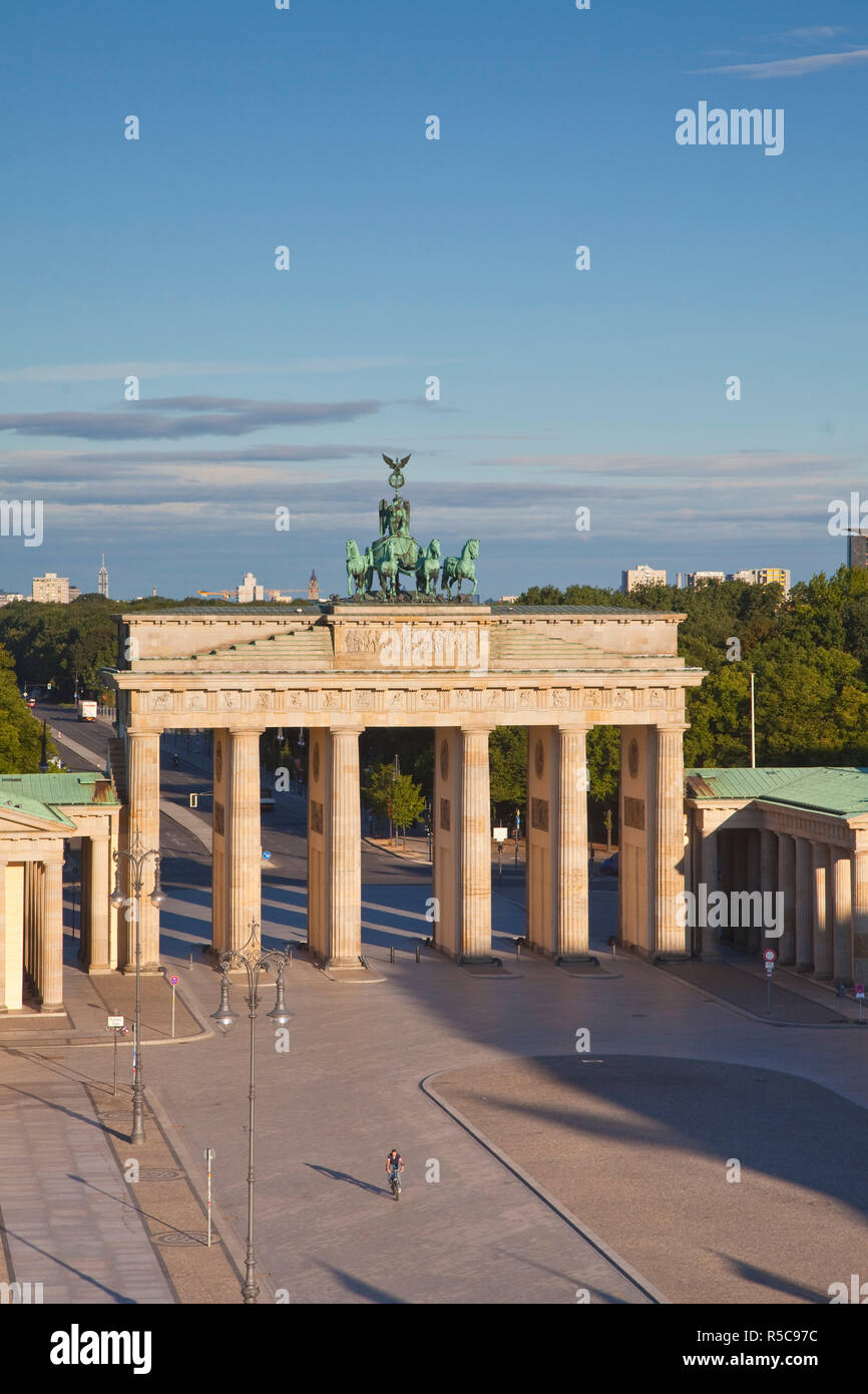 Brandenburg Gate, Pariser Platz, Berlin, Germany Stock Photo - Alamy