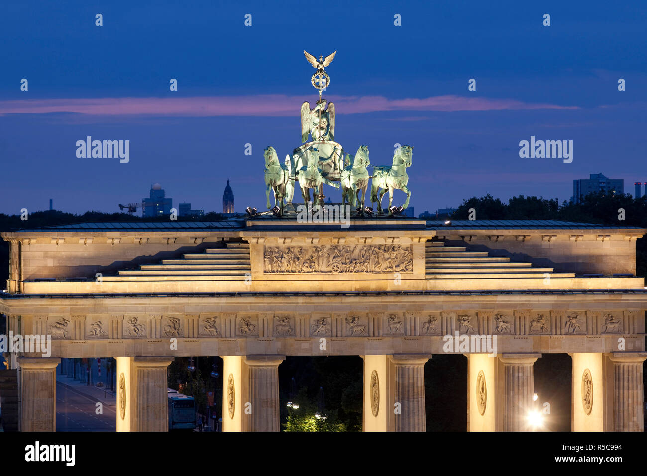 Quadriga statue on top of the Brandenburg Gate, Berlin, Germany Stock ...