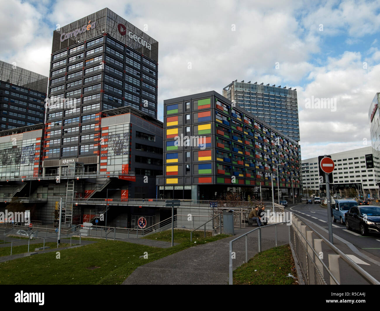 Modern Urbanism High Resolution Stock Photography and Images - Alamy