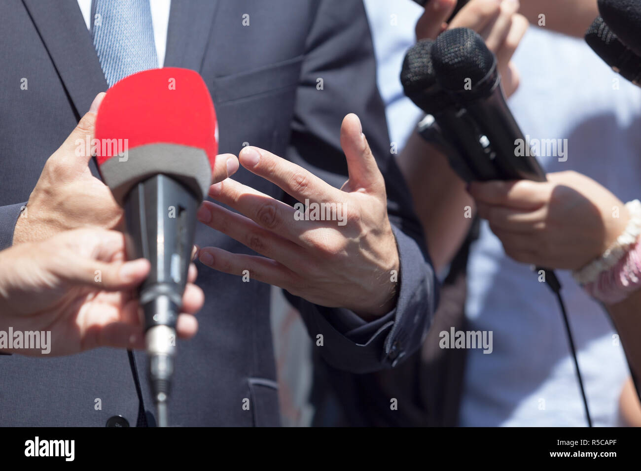 Speak press hi-res stock photography and images - Alamy