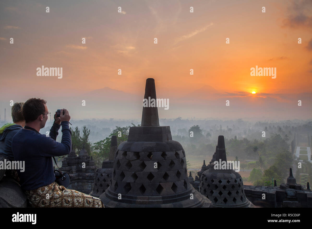 Java 2 hi-res stock photography and images - Alamy