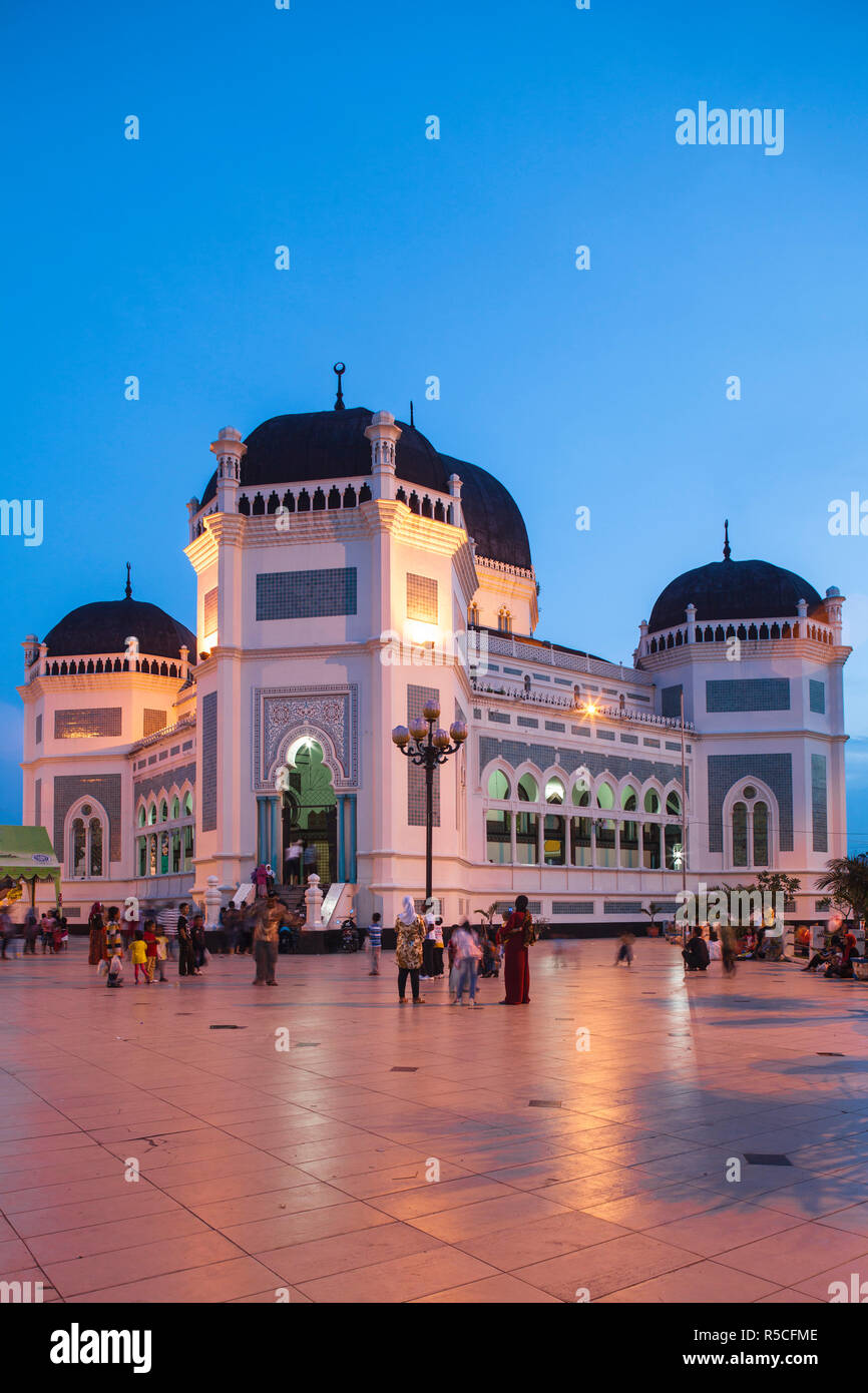 Medan night hi-res stock photography and images - Alamy