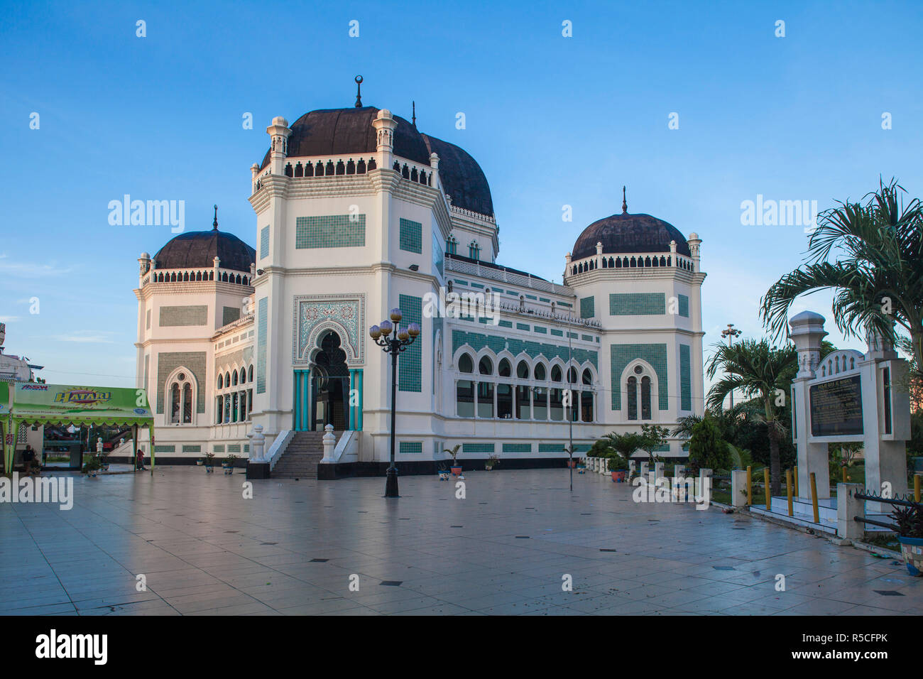 Indonesia, Sumatra, Medan, Great Mosque Stock Photo - Alamy