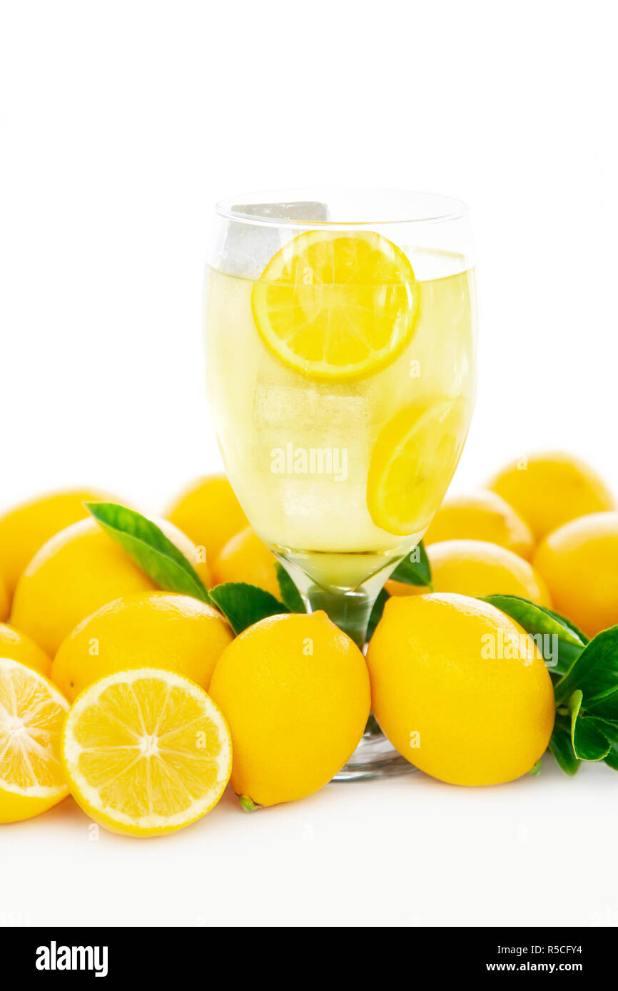 Lemons and lemonade Stock Photo - Alamy