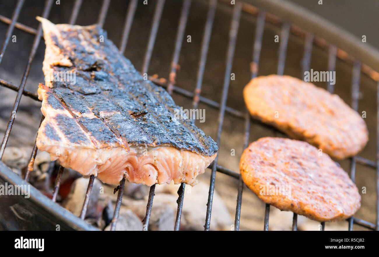 Burnt salmon hi-res stock photography and images - Alamy