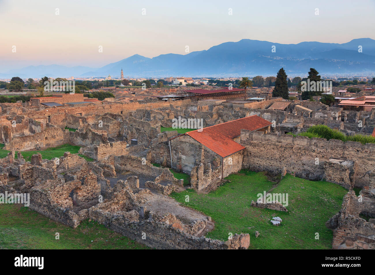 Pompeii aerial hi-res stock photography and images - Alamy