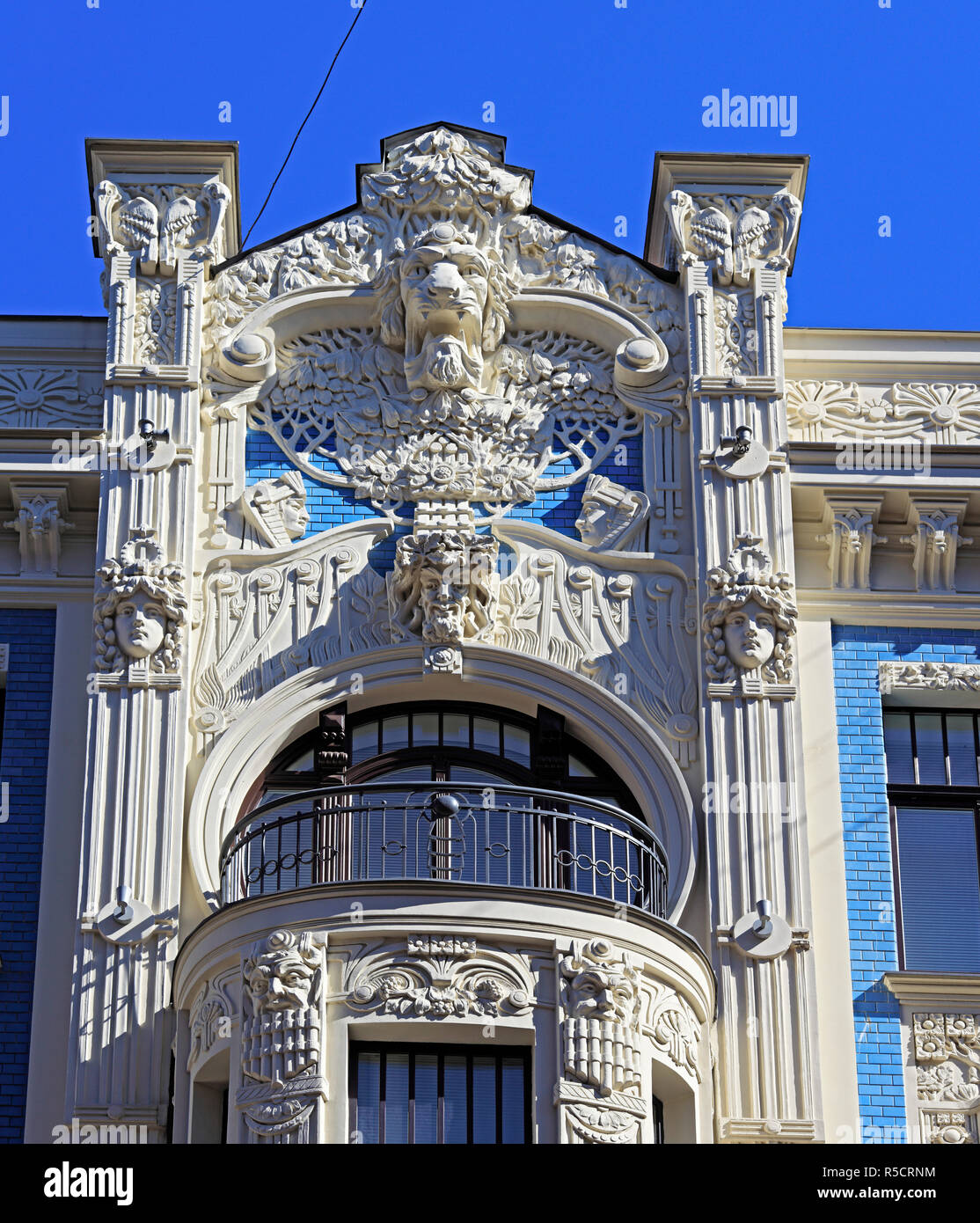 Art nouveau house hi-res stock photography and images - Alamy