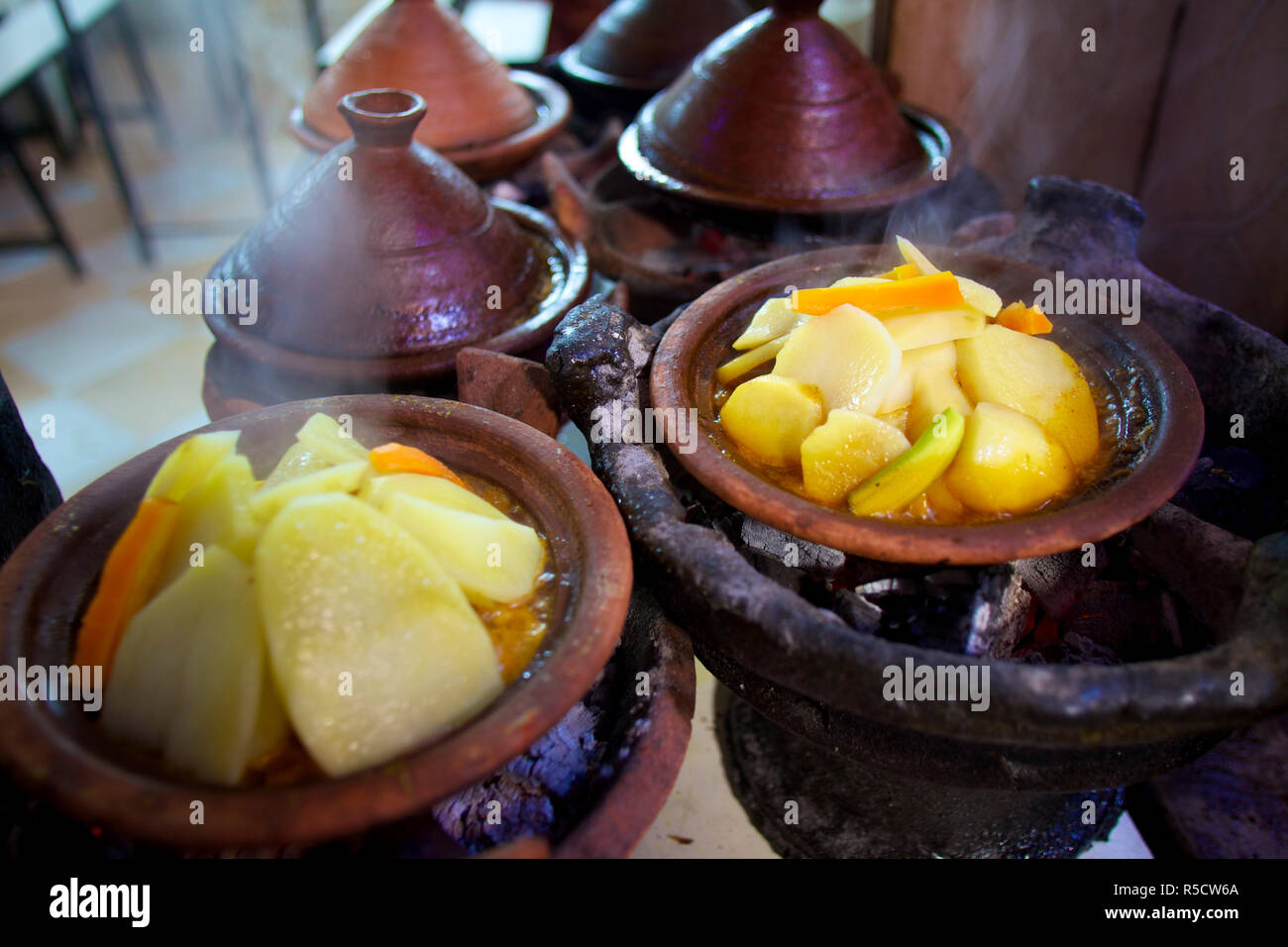 North african cooking hi-res stock photography and images - Alamy