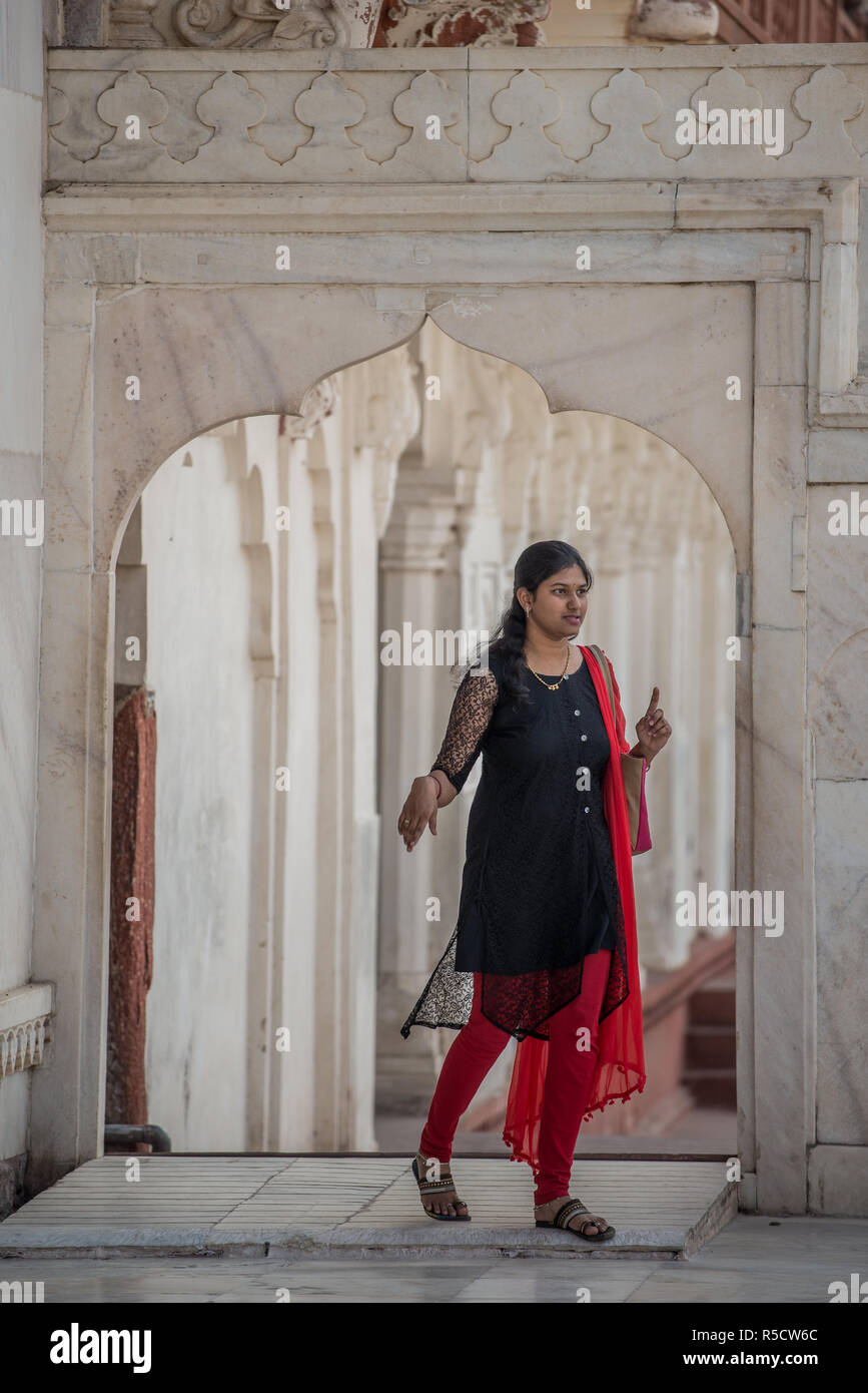 An indian tourist woman at Agra Fort, Uttar Pradesh, India Stock Photo ...