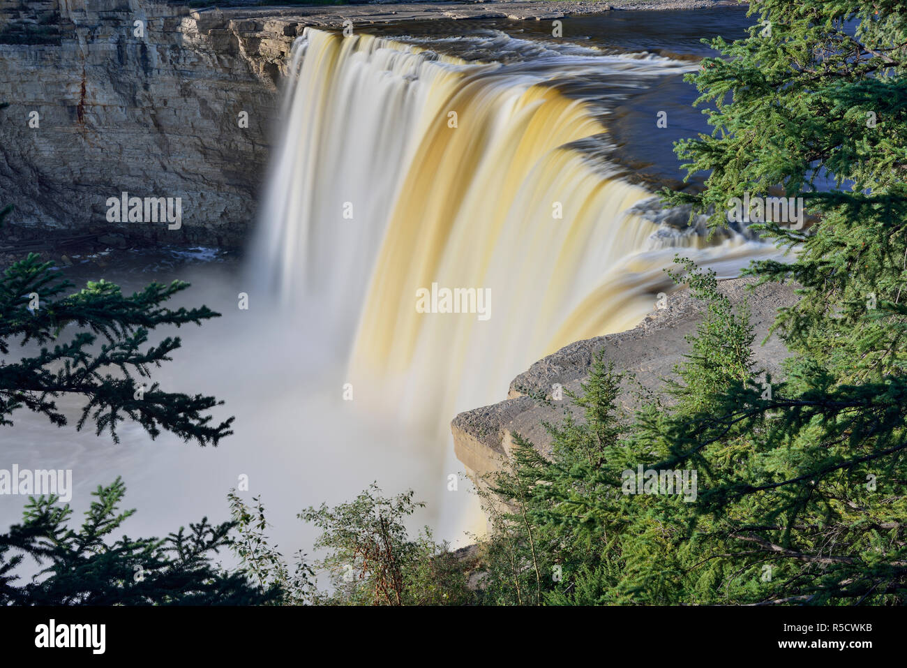 Alexandra Falls, Twin Falls Territorial Park, Northwest Territories ...