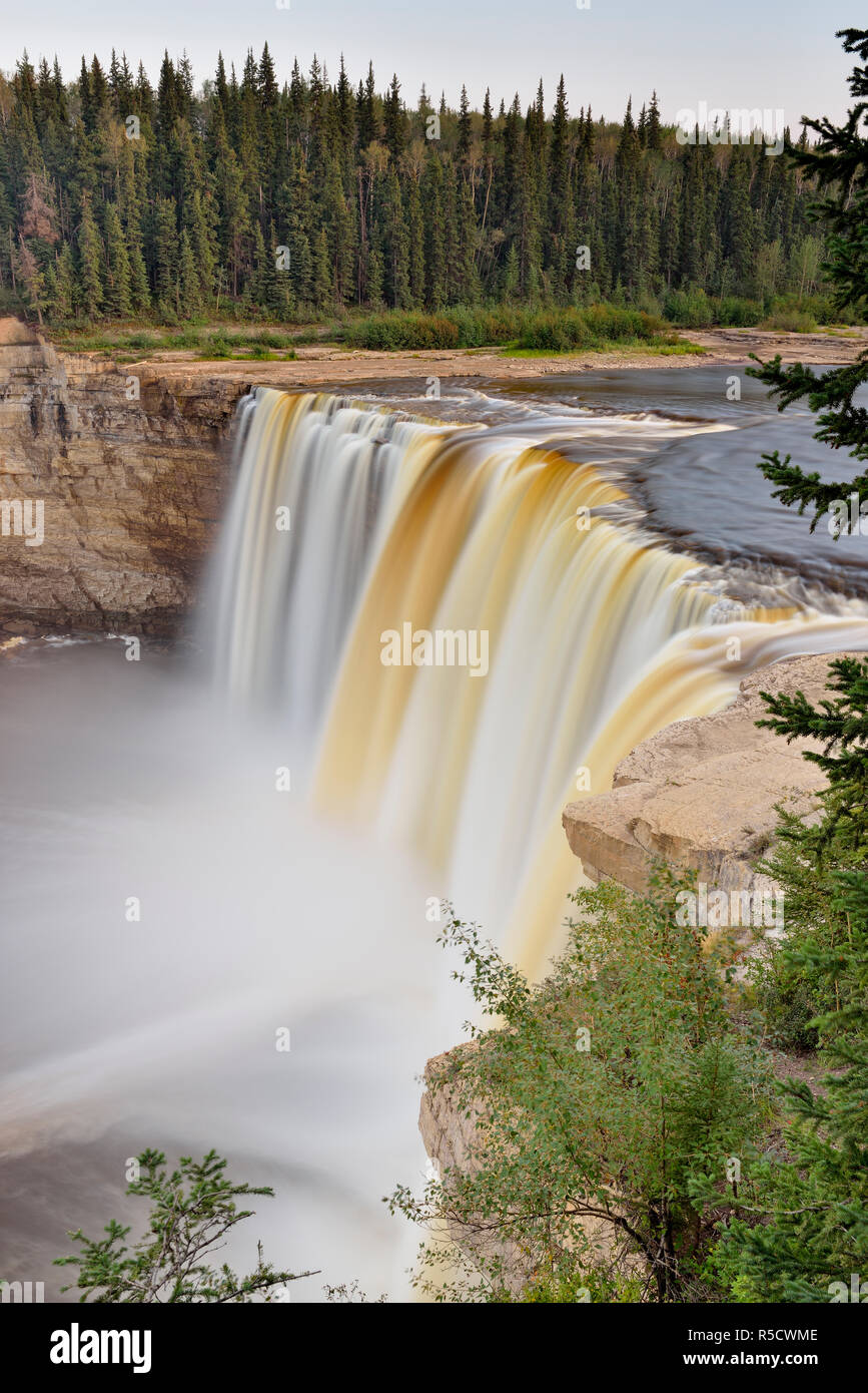 Alexandra Falls, Twin Falls Territorial Park, Northwest Territories ...