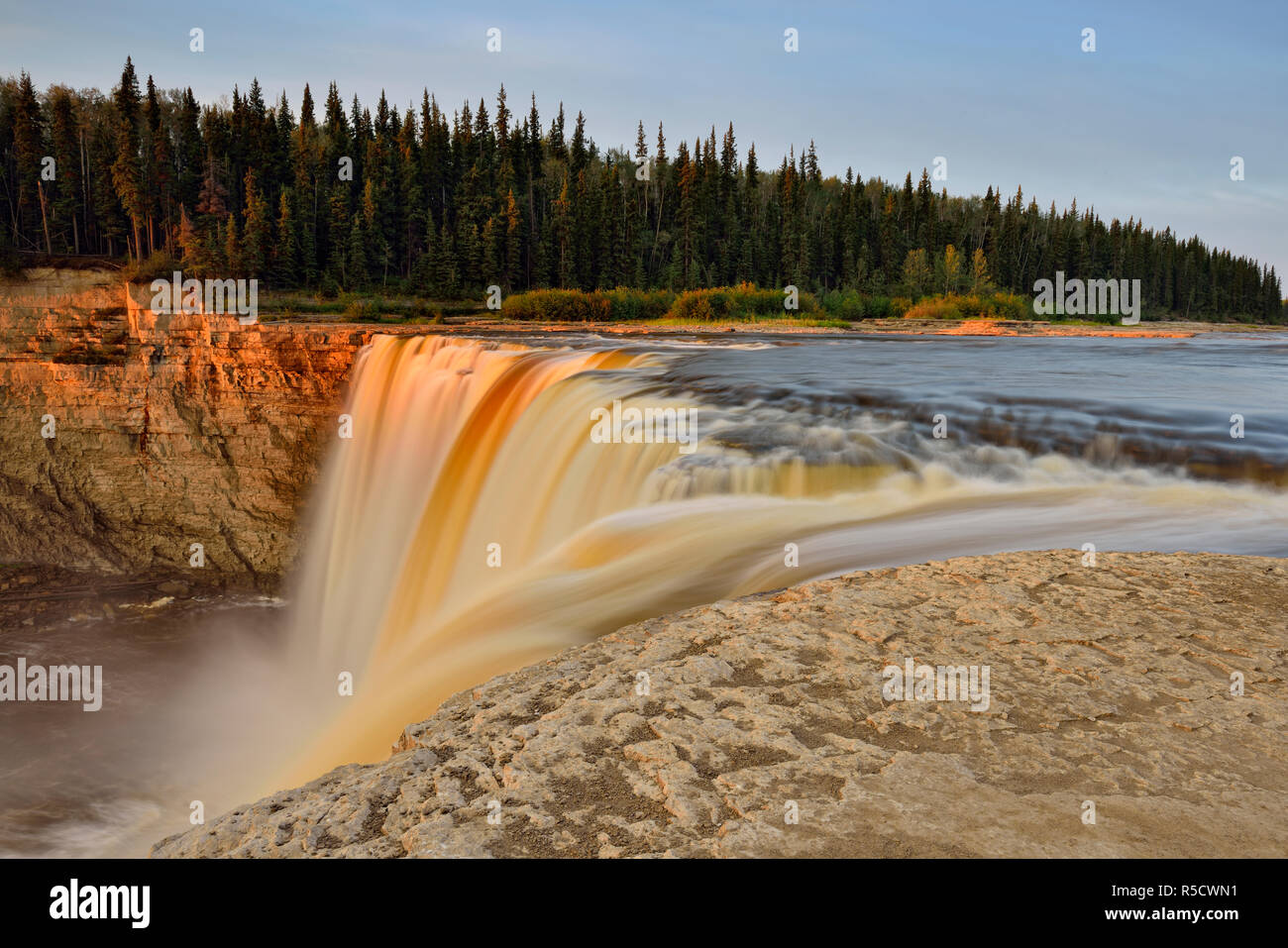 Alexandra Falls, Twin Falls Territorial Park, Northwest Territories ...