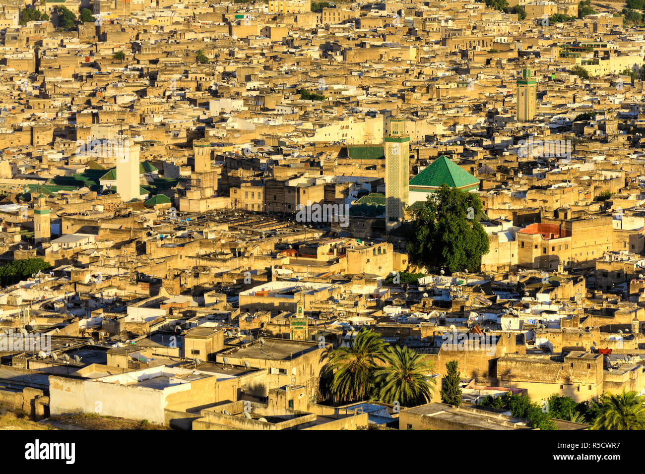 Old medina of fes hi-res stock photography and images - Alamy