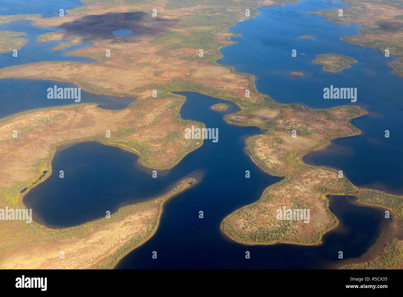 Glaciated landscape from the air, Ennadai Lake to Yellowknife ...