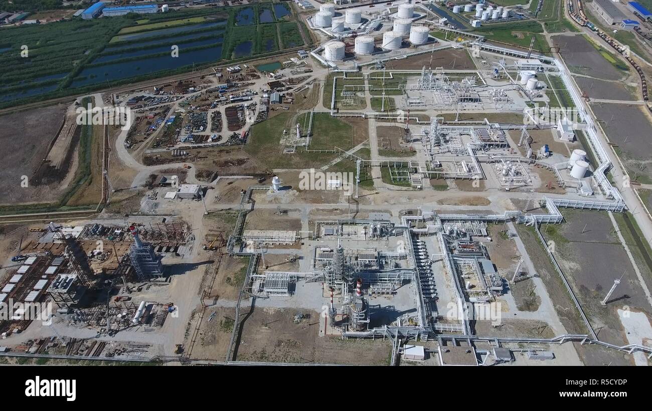 Oil refinery plant for primary and deep oil refining. Equipment and ...