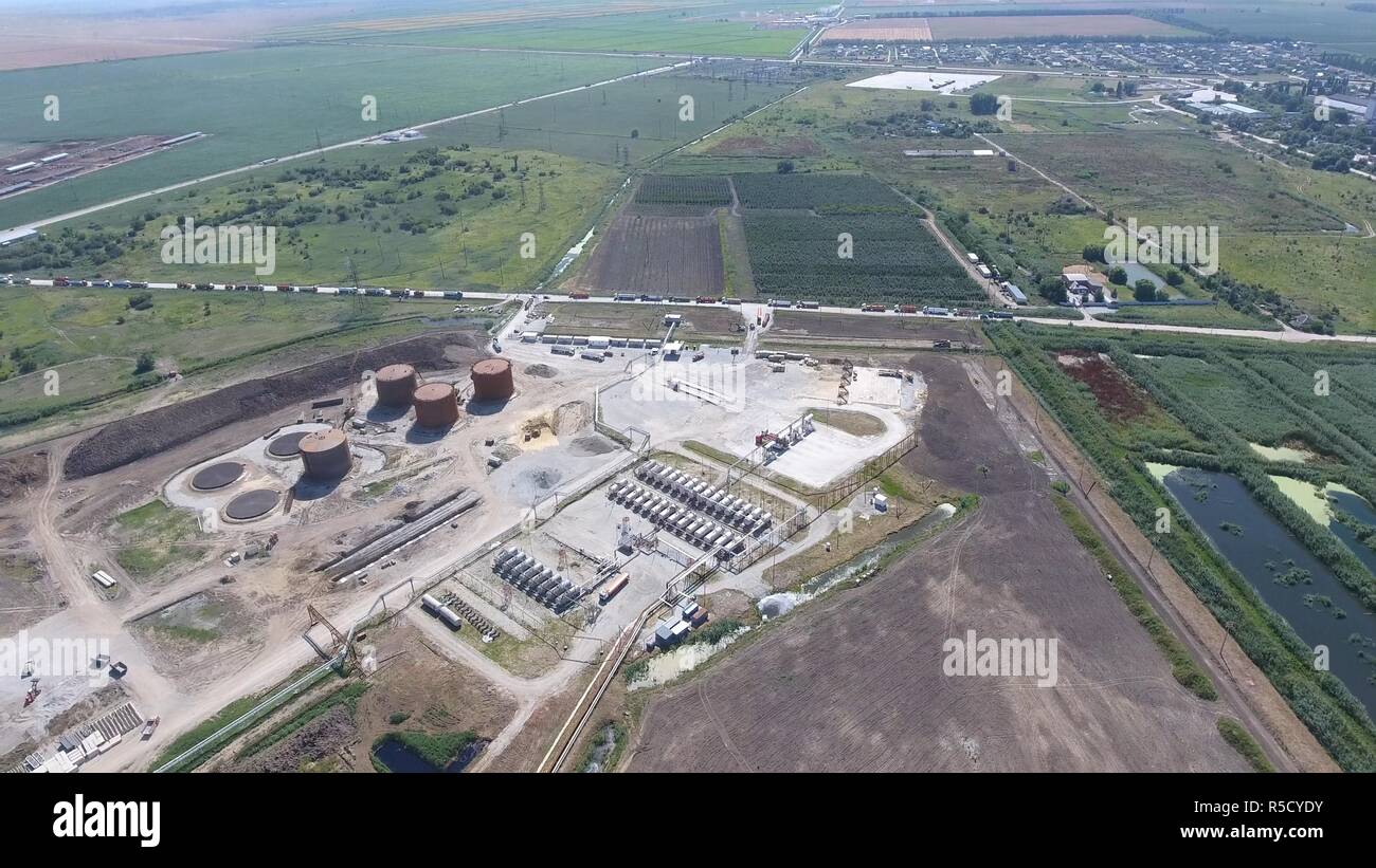 Oil refinery plant for primary and deep oil refining. Equipment and ...