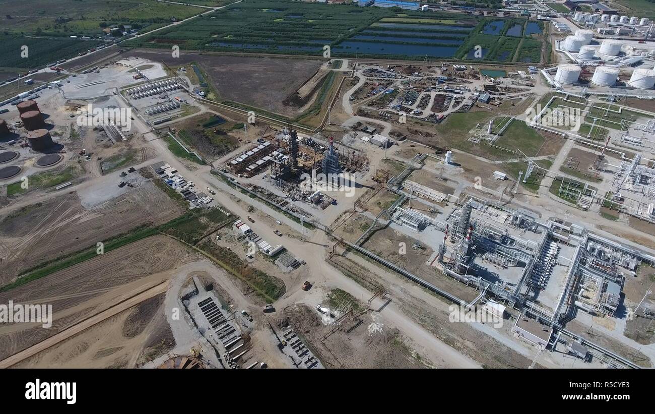 Oil refinery plant for primary and deep oil refining. Equipment and ...