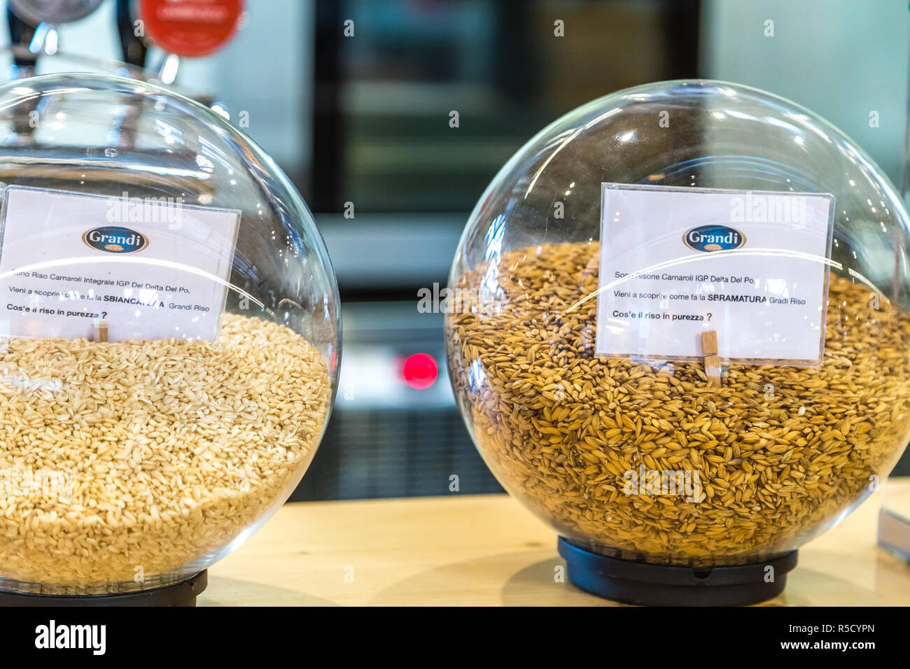 Rice bowls hi-res stock photography and images - Alamy