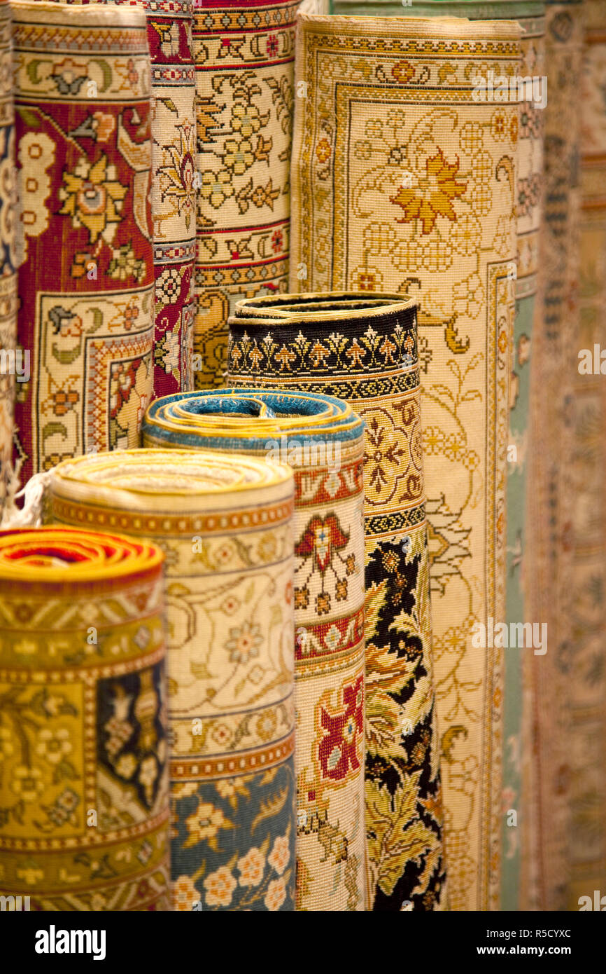 Carpet store in the Grand Bazaar, Istanbul, Turkey Stock Photo - Alamy