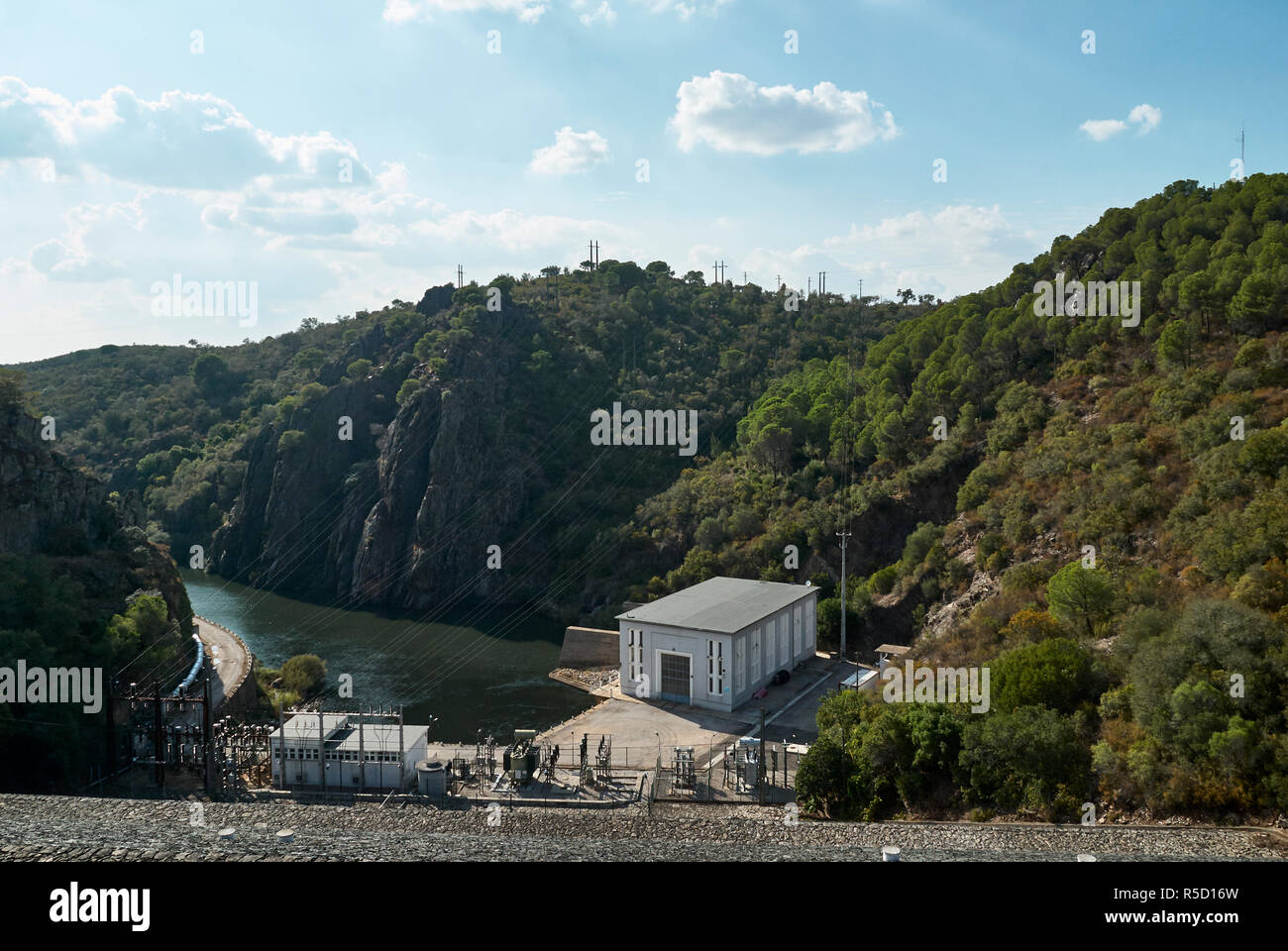 Avis dam hi-res stock photography and images - Alamy