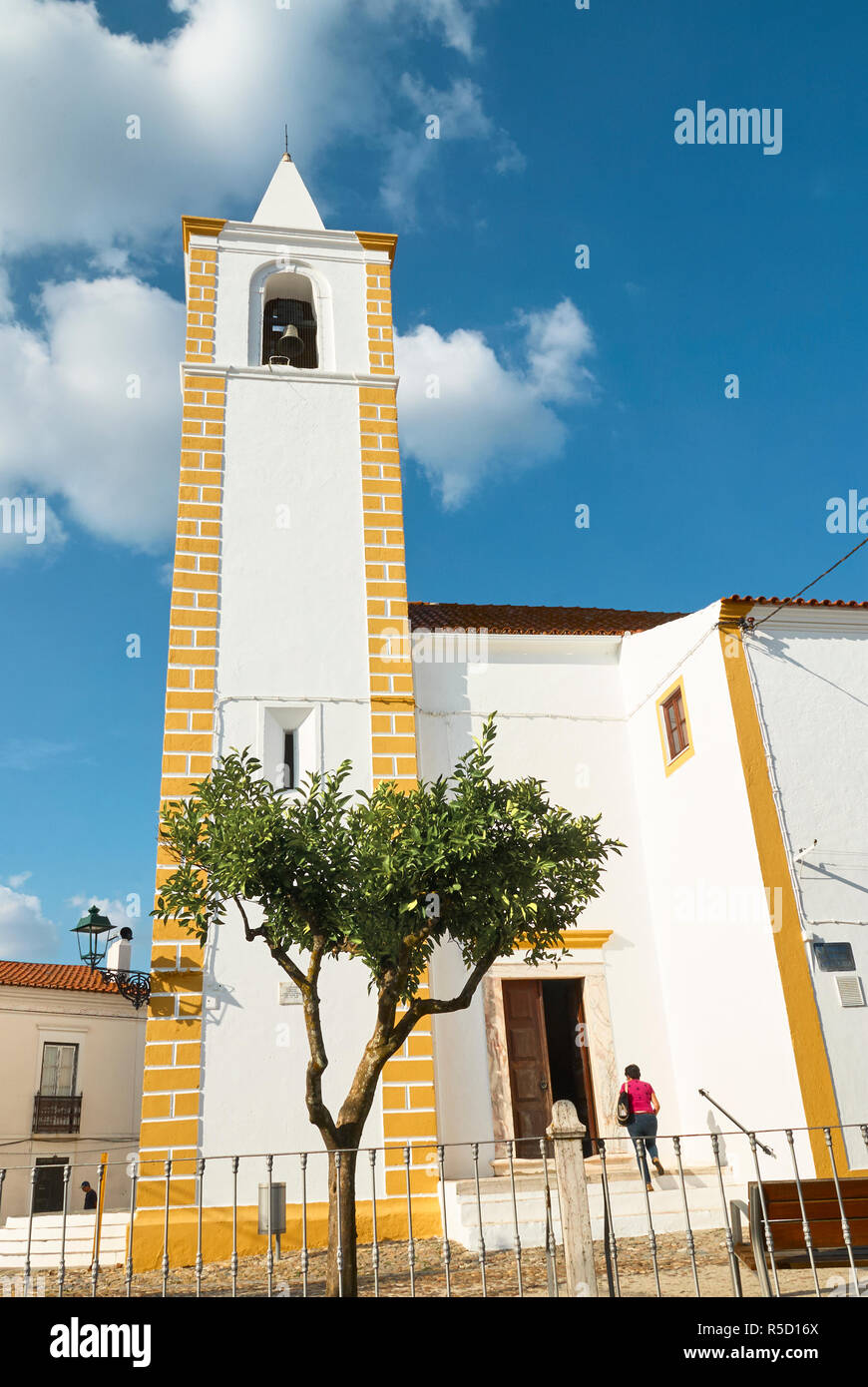 Side view of church hi-res stock photography and images - Alamy