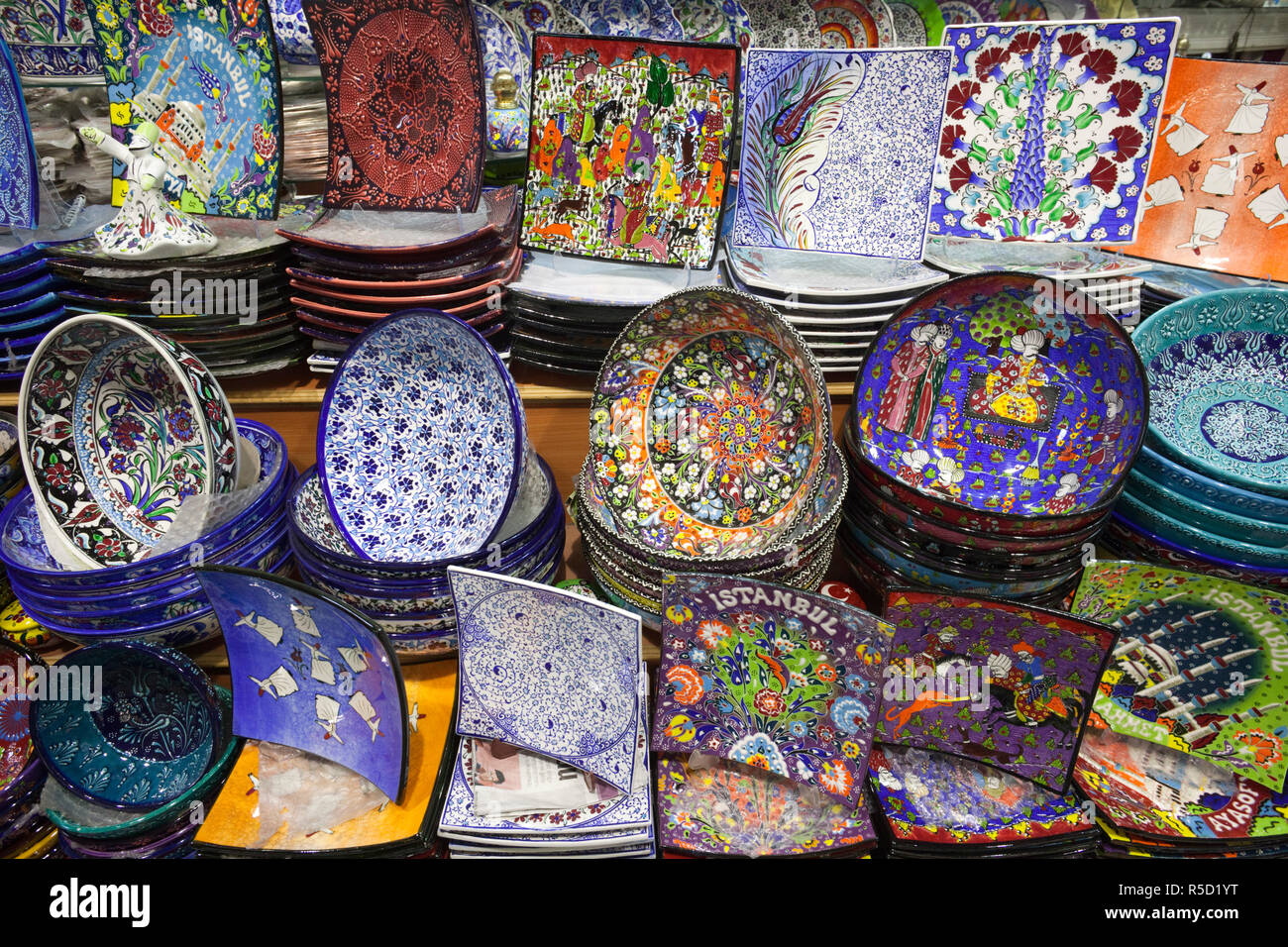 Turkey, Istanbul, Sultanahmet, Grand Bazaar, Ceramic Crockery Shop ...