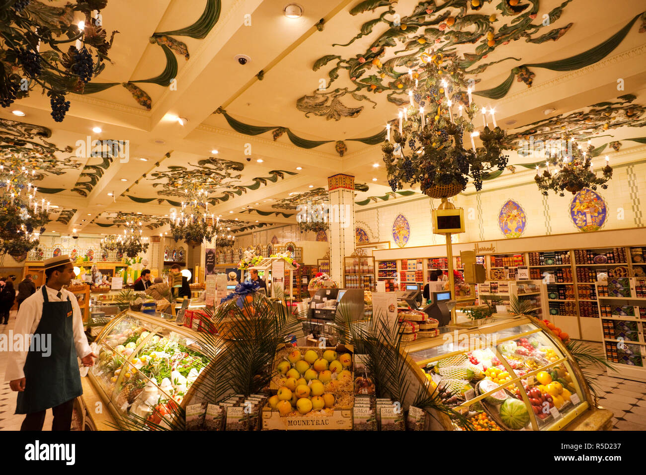 England, London, Kensington, Harrods, Food Hall Stock Photo - Alamy
