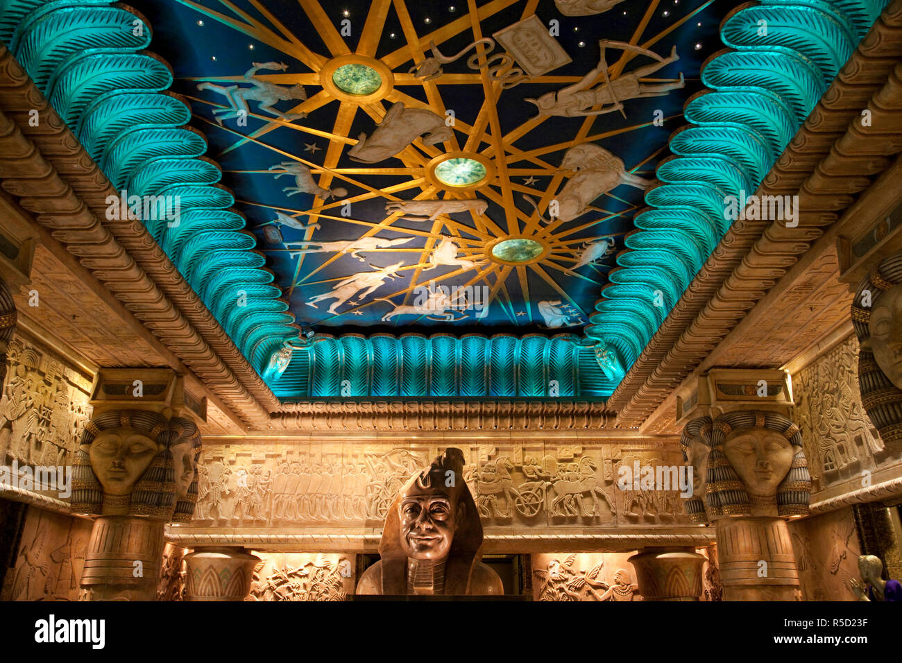 Harrods london egyptian hi-res stock photography and images - Alamy