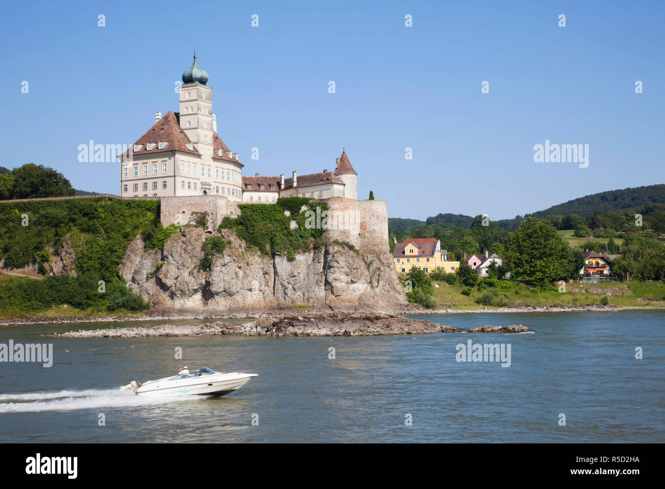 Austrian castle sites hi-res stock photography and images - Alamy